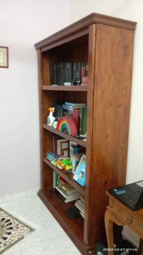 Brown Wooden 4 Tier Bookshelf / Rak Buku 4 Tingkat Kayu Coklat ...